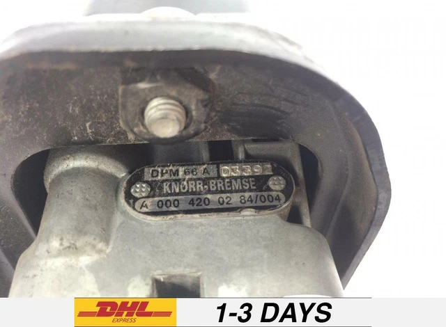 A0004200284 PARKING BRAKE Valve Mercedes Benz Actros Atego Axor Trucks ...
