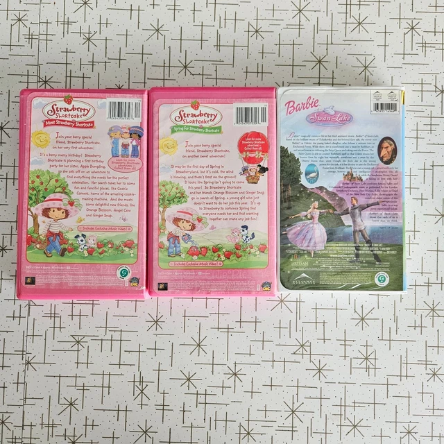 STRAWBERRY SHORTCAKE AND BARBIE VHS LOT (clamshell, vhs, 2003) £11.95 ...