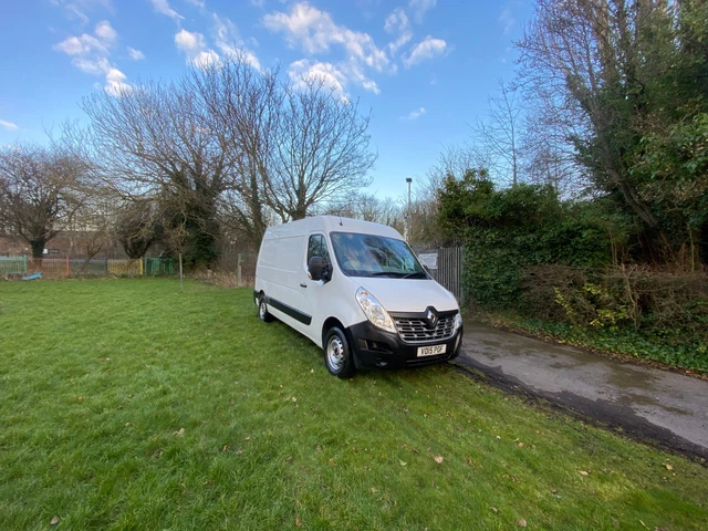 RENAULT MASTER MM35DCI 125 Business LOW MILES PANELVAN DIESEL EURO 6 NO ...