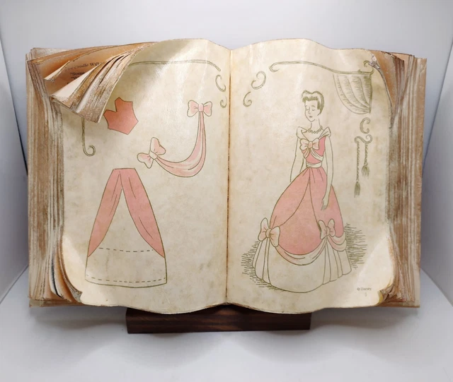 WDCC CINDERELLA SEWING Book Walt Disney Classics Collection With Stand ...
