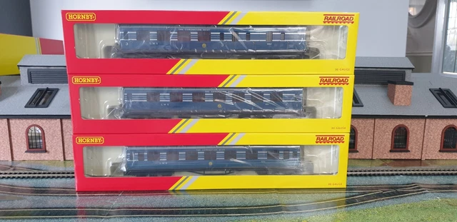 HORNBY LMS CORONATION Scot Coach Pack R4906 £60.00 - PicClick UK