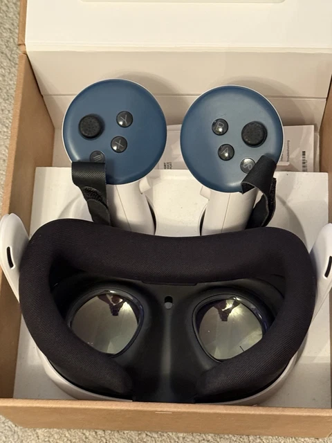 META QUEST 3 512GB 4K With Box And Controllers. No Charging Cable ...