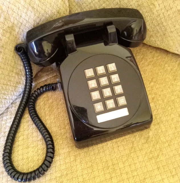 WESTERN ELECTRIC MODEL 2500 Telephone e/w Amplified Handset...cs £95.06 ...