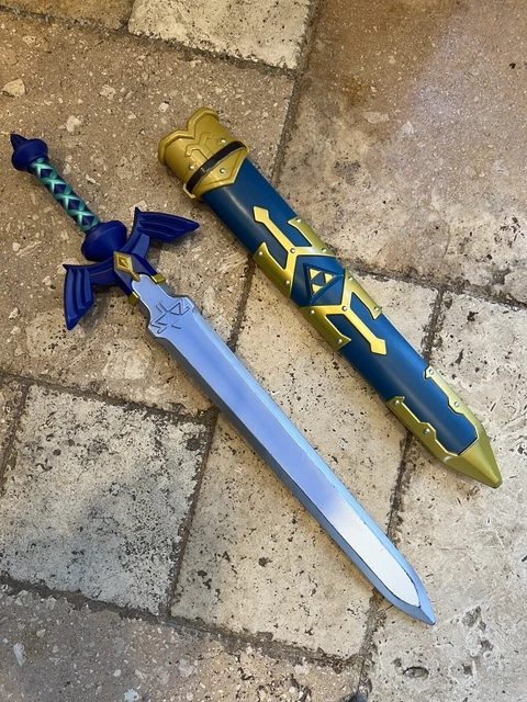 CLASSIC SERIES LEGEND of Zelda Master Sword Plastic Skyward Replica 26 ...