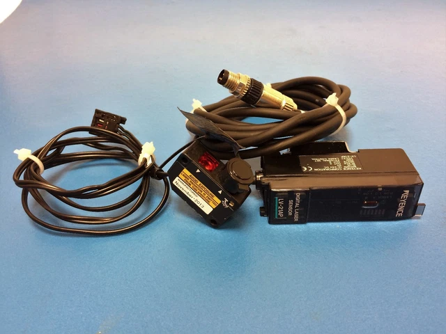 KEYENCE LV-21AP DIGITAL Laser Sensor + Keyence Lv-H32 Reflective Sensor ...