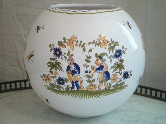 CACHE POT / Vase Boule En Faience Aux Grotesques Bouc Cerame Gout ...