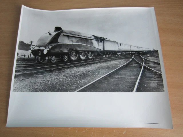 LNER A4 2509 Silver Link on Silver Jubilee Train Large Print 12" x 10 ...