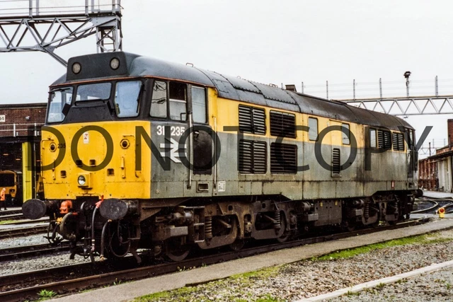 UK DIESEL TRAIN Railway Photograph Of Class 31 31235 Loco. (Rm31-273) £ ...