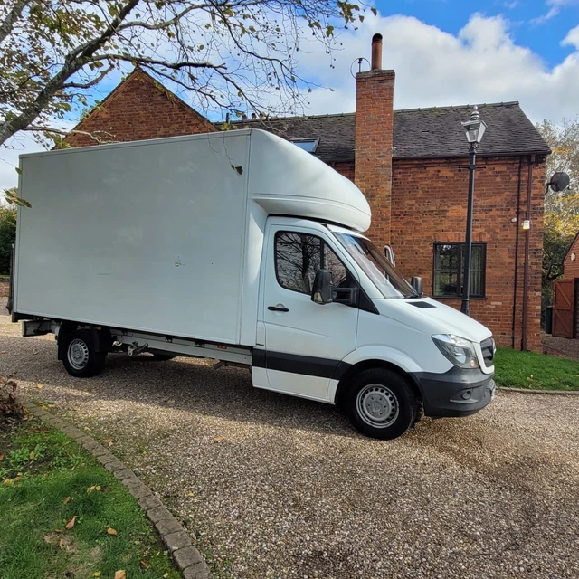 MERCEDES SPRINTER LUTON Van With Tail Lift - 126k Miles - Ready To Work ...