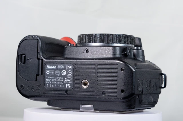 NIKON D90 - DSLR Camera - Body only - 172474 Shutter Count - Great ...