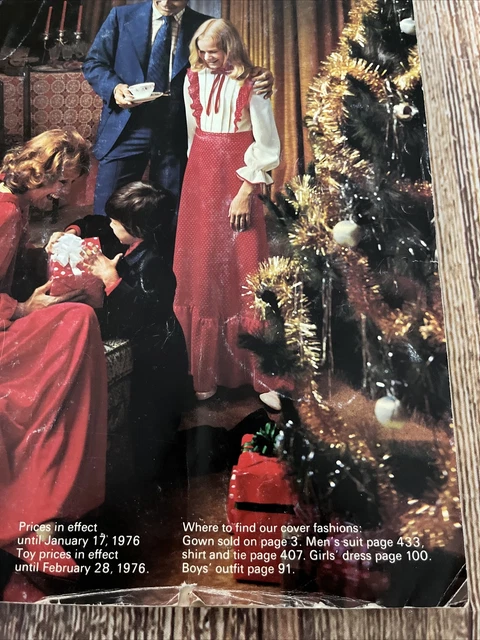 VINTAGE 1975 EATON’S Christmas Catalog Fashion Electronics Furniture ...