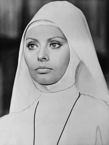 ITALIAN ACTRESS SOPHIA Loren as Sister Germana film 'Bianco, r- 1972 ...