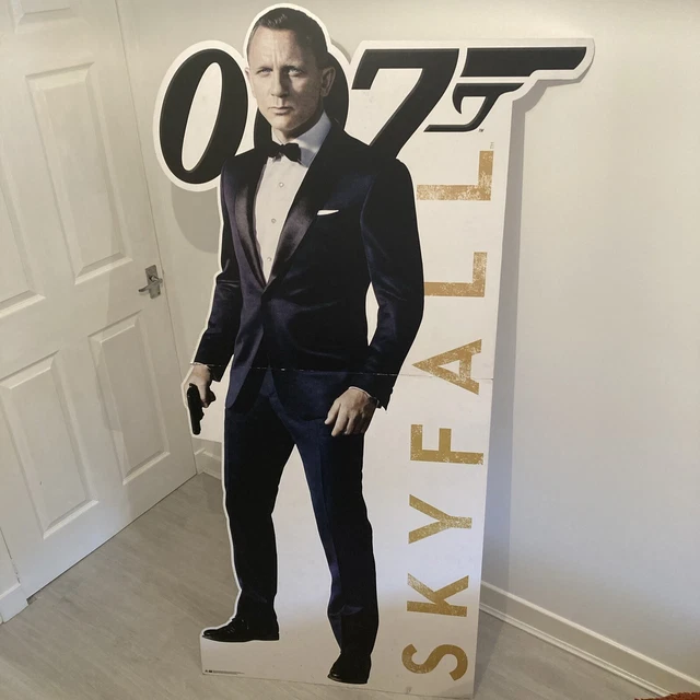 SKYFALL JAMES BOND 007 Daniel Craig Cinema Standee EUR 117,13 - PicClick IT