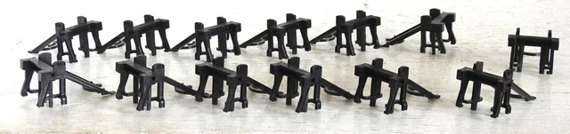 13 HORNBY R083 Buffer Stops, For Oo Gauge Model Railway Layouts ...
