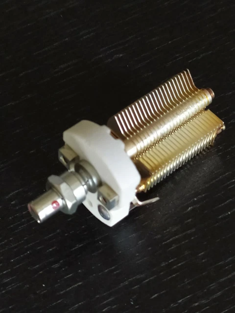 CONDENSATEUR VARIABLE 200 pF Argenté Neuf/Nos CV1 EUR 28,94 - PicClick FR