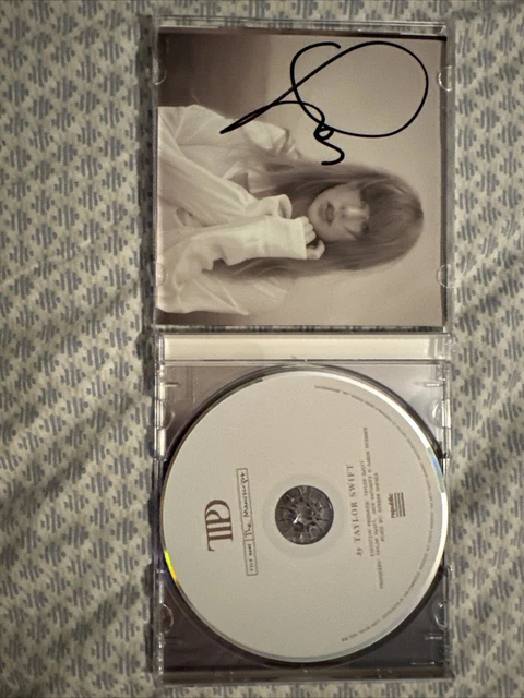CD SIGNÉ TAYLOR Swift The Tortured Poets Department TTPD * EN MAIN ...