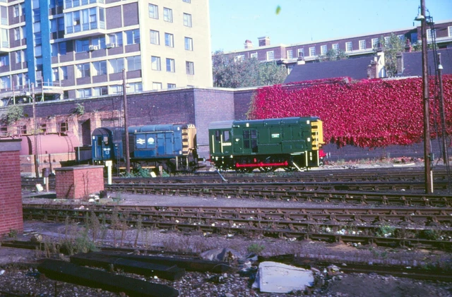 35MM SLIDE ORG+C/RIGHT BR DIESEL SHUNTER CLASS 08 556 EX WORKS BR BLUE ...