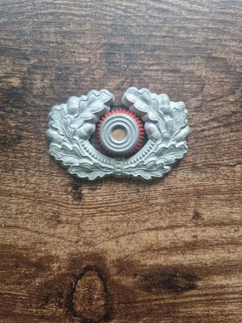 WW2 GERMAN OFFICERS Cockade, unusual red colour original £20.00 ...