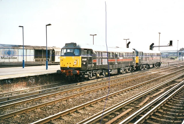 DIESEL TRAIN PHOTO Class 31 Photograph Railway Picture 31128 Black At ...