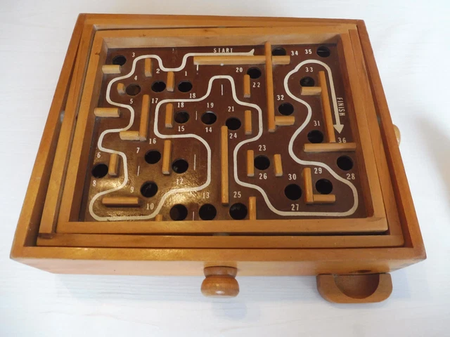 JEU DE SOCIÉTÉ en bois Labyrinthe - Jeu de bar - Jeu de table EUR 7,00 ...