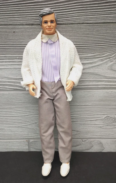 RARE! VINTAGE GRANDPA Ken Doll The Heart Family Barbie Gray Hair Blue ...
