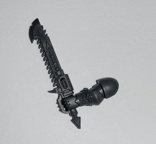 WARHAMMER 40K CHAOS Space Marine Chainsword (B) - NEW STYLE $2.69 ...