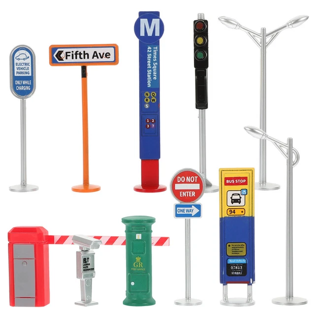 TRAFFIC MODEL TOYS Micro Scene Kids Playing Sign Road Signs Prop £7.85 ...