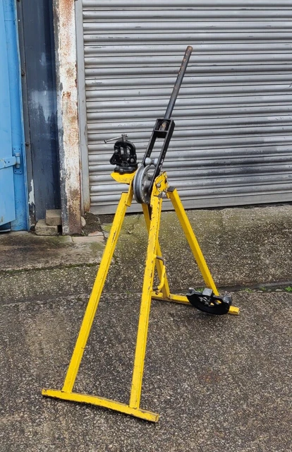 IRWIN HILMOR EL25 Pipe Bender Conduit Bending Machine + 20mm & 25mm ...