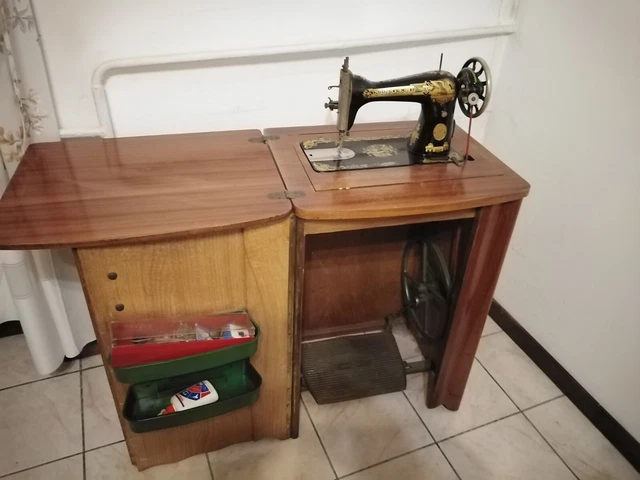 MACCHINA DA CUCIRE singer epoca antica anni 1934. EUR 150,00 - PicClick IT