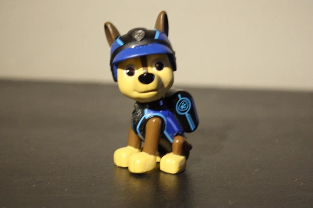 PAW PATROL MISSION Paw Chase’s Three Wheeler Chase Figure ONLY £7.82 ...