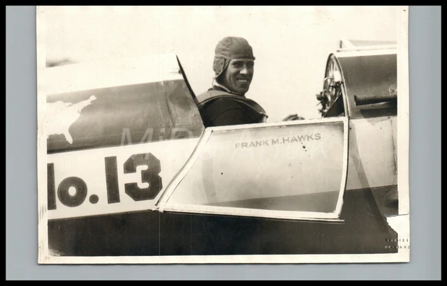 GROSS-FOTO, PILOT FRANK M.Hawks in Flugzeug No.13, Paris 1931; L241L ...