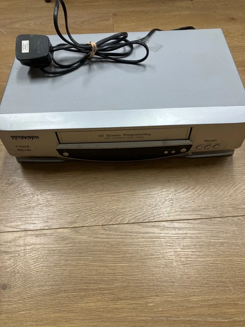 FERGUSON FV020N 4 Head VHS VCR Player Recorder Nicam - Silver £35.00 ...