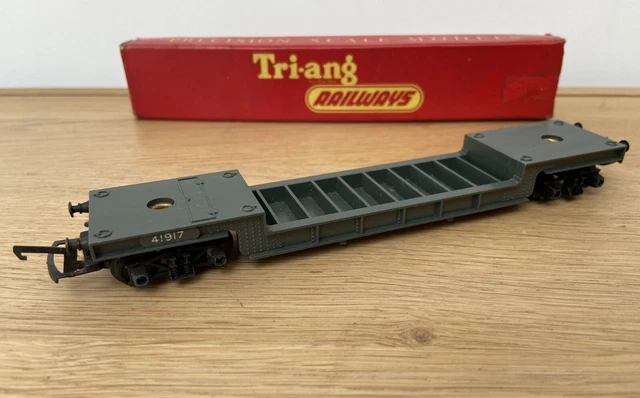 TRI-ANG RAILWAYS R118 Bogie Well Wagon No 41917. OO Gauge. Triang BOXED ...
