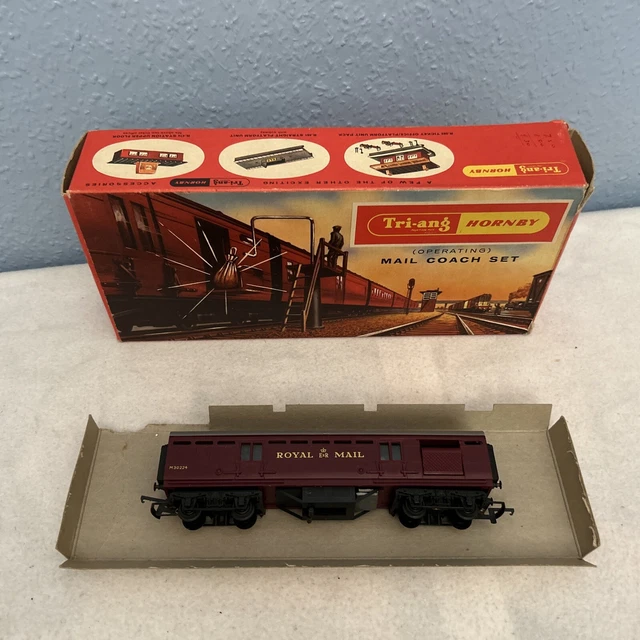 VINTAGE TRIANG HORNBY R402 Operating Royal Mail Coach Set Boxed M30224 ...