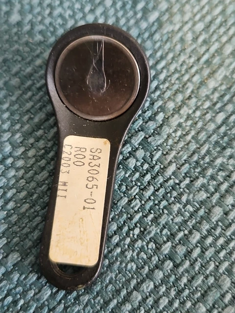 MERIT MEGATOUCH SECURITY Key SA3065 01 R00 ION Pinball Machine Arcade ...