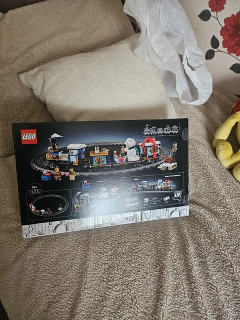 LEGO ICONS WINTER Village Holiday Express Train - 10361 £125.00 ...