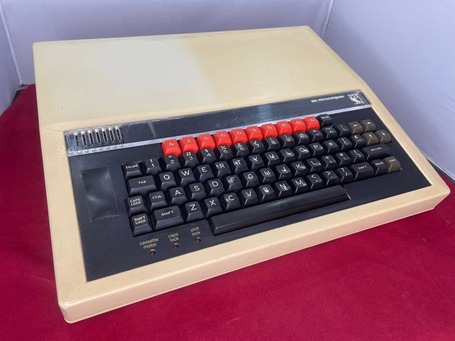 ACORN BBC B Microcomputer 32K, 8271 Acorn DFS Issue 7 with warranty PSU ...