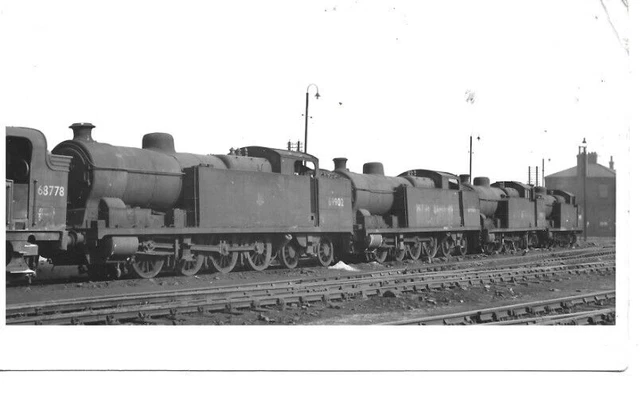 B.R. EX LNER Steam Loco Photo - Several Tank Engines At Doncaster In ...