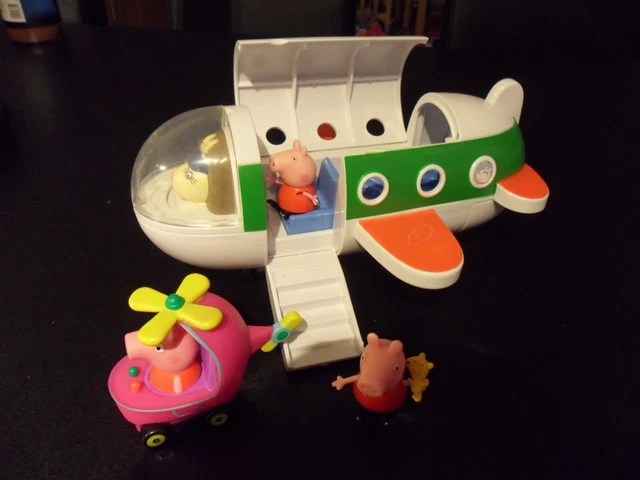 PEPPA PIG AEROPLANE, Helicopter Mini & 2 separate Peppa Pig figures £12 ...