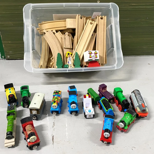 THOMAS THE TANK Engine & Friends Die Cast ERTL Trains Wooden BRIO ...