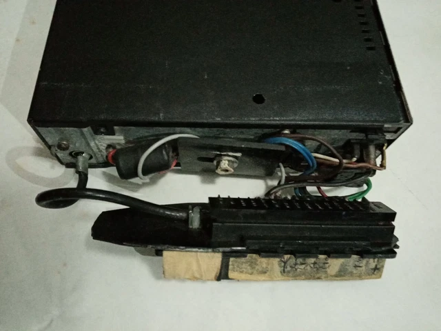 AUTORADIO PHILIPS VINTAGE anni '80 PLL QUARZ TUNING 820 CASSETTE AM/FM ...