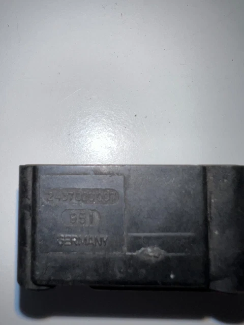 GENUINE MERCEDES W201 W124 W126 - Bosch pressure regulator 2437020007 £ ...