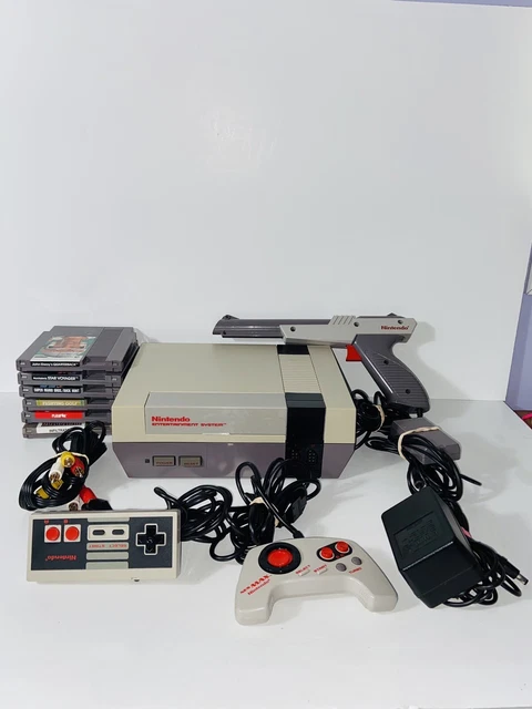 ORIGINAL NINTENDO NES System Lot Bundle Console, Controllers, 2Games, 2 ...