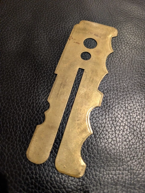 BRASS BUTTON POLISHER Guard 1968 22B/87 Army Issue SIGNED W Dowler ...