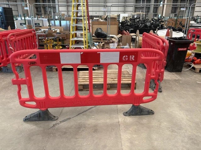 ROAD BARRIERS X38 Traffic Management Chapter 8 Pedestrian Plastic ...