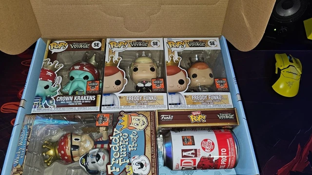 FUNKO FREDDY’S FUNTASTIC Voyage Box of Fun 2024 Crown Kraken Box, in ...