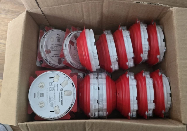 NOTIFIER ANALOGUE ADDRESSABLE Optical Smoke Detector - White - NFXI-OPT ...