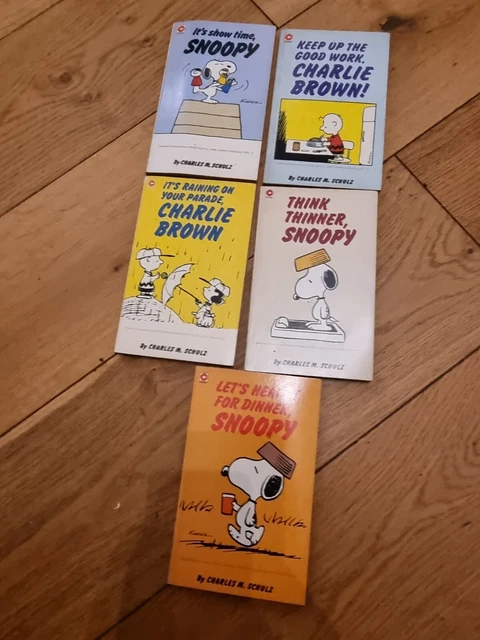 CHARLIE BROWN SNOOPY Peanuts 5 Comic Strip Books Bundle Vintage Book ...