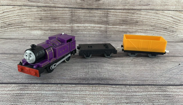 THOMAS AND FRIENDS Trackmaster Ryan Motorized Engine W/ 2 Train Cars ...