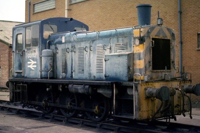 BRITISH RAIL 03112 Botanic Gardens TMD Hull Rail Photo EUR 3,80 ...